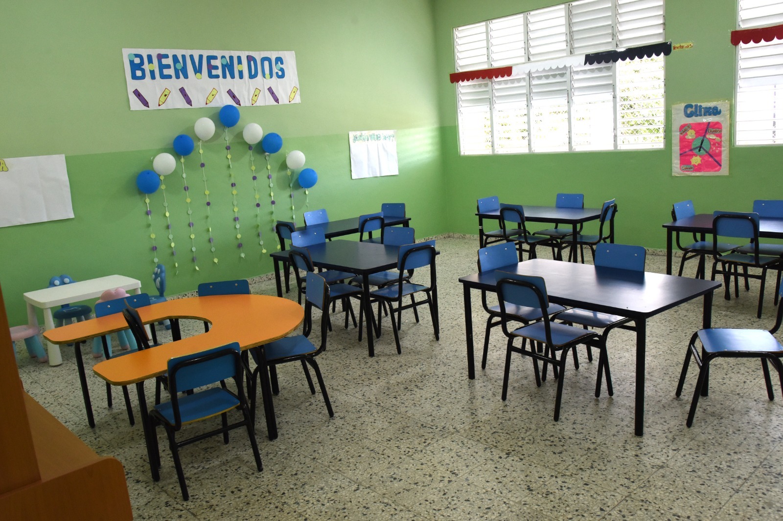 El MINERD abre aula específica para niños con condiciones especiales en ...