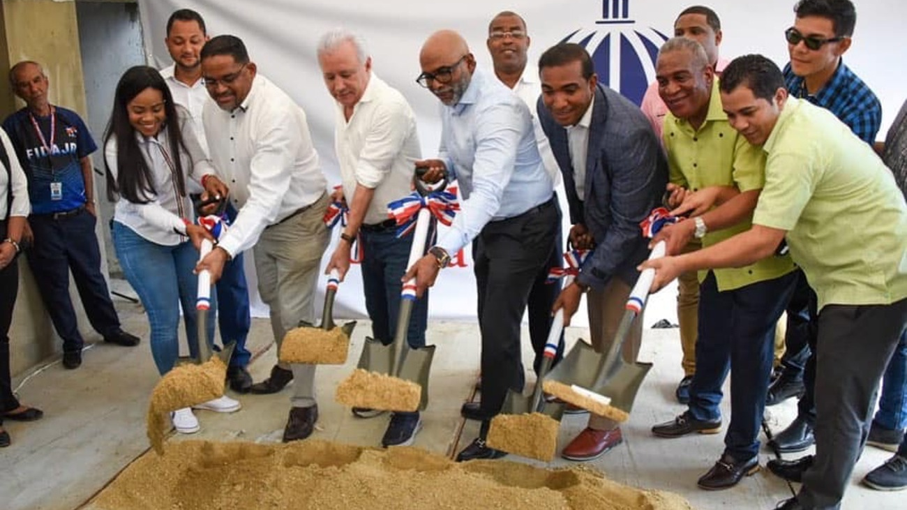 Comisión Presidencial de Desarrollo Provincial construirá multiuso en ...