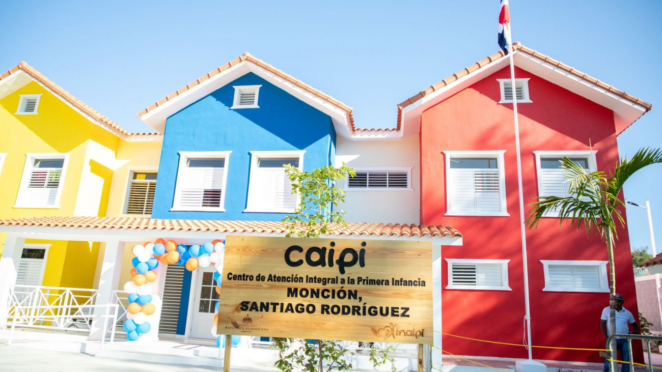 Presidente Luis Abinader inaugura nueva estancia infantil en Monción ...